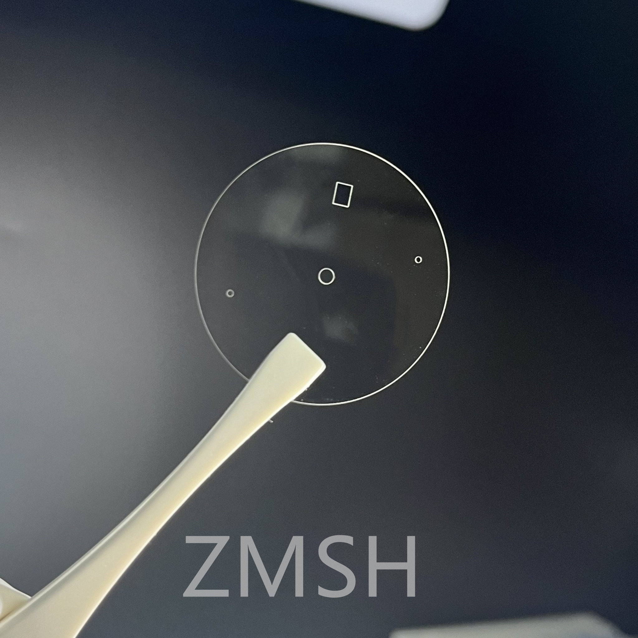 Customizable sapphire watch dial, high transparency, scratch-resistant ...